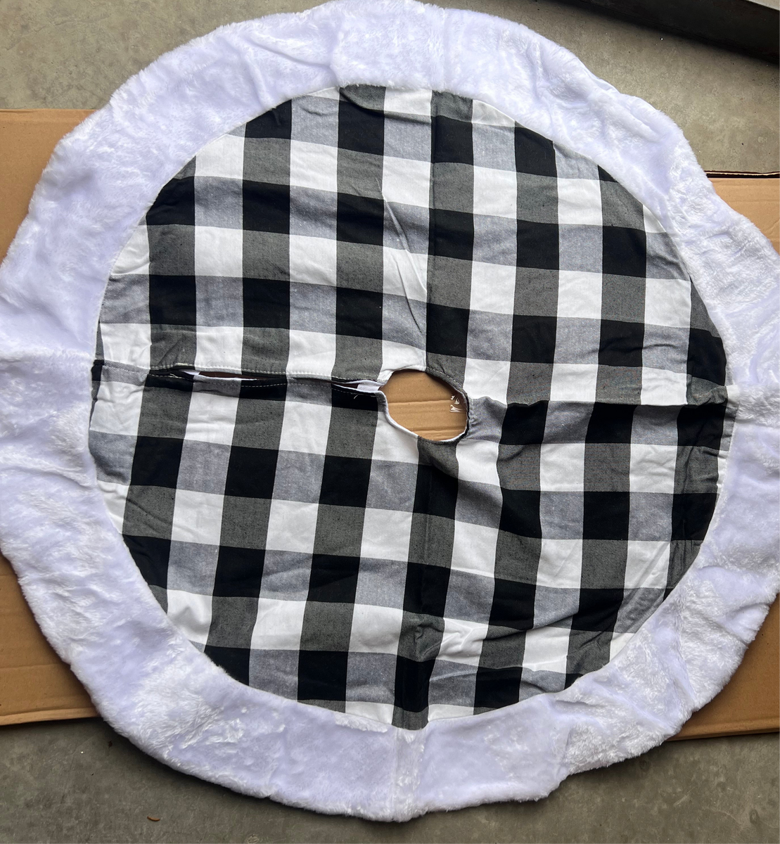 Tree Skirts – Partylocks