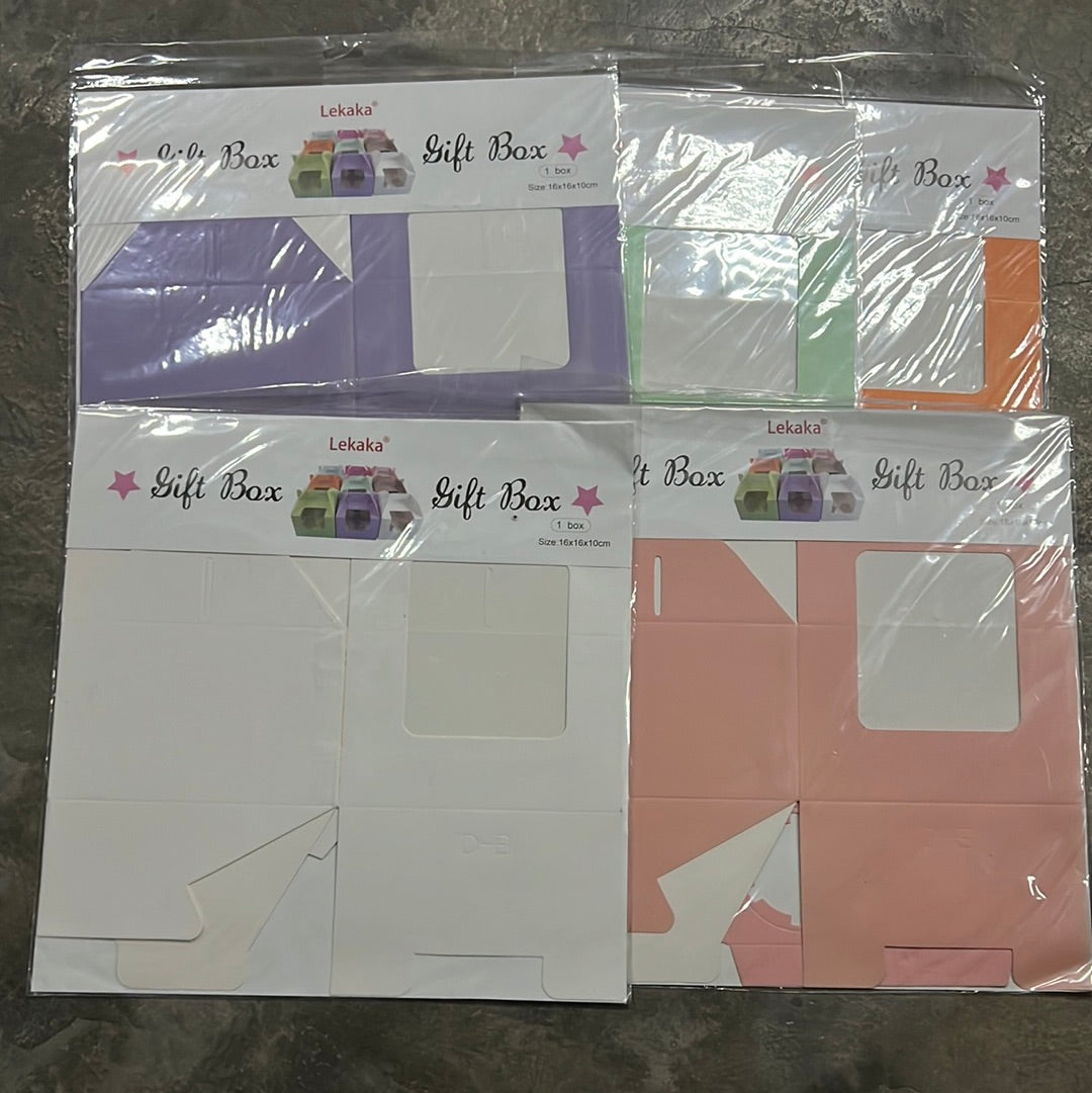 Gable box with window – Partylocks